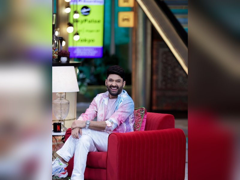 Abhay Deol arrives early at the prayer meet of late superstar 'uncle ...