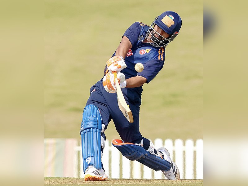 Kylie Jenner sets mercury soaring as she sizzles in gold metallic bikini